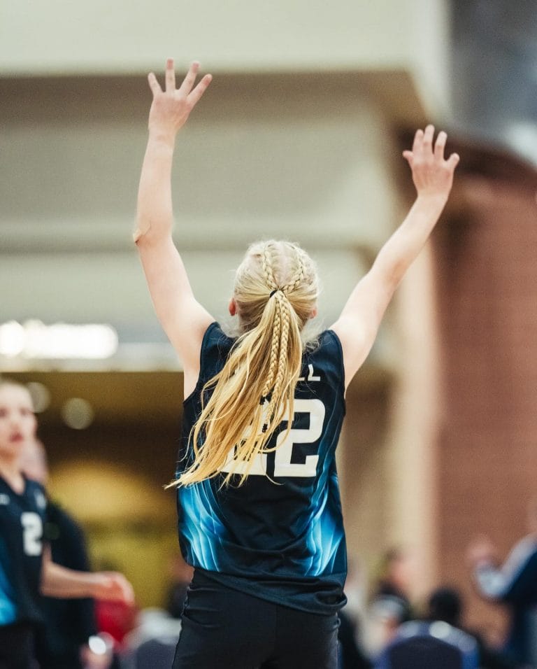 19 Easy Volleyball Hairstyles for Confidence and Style