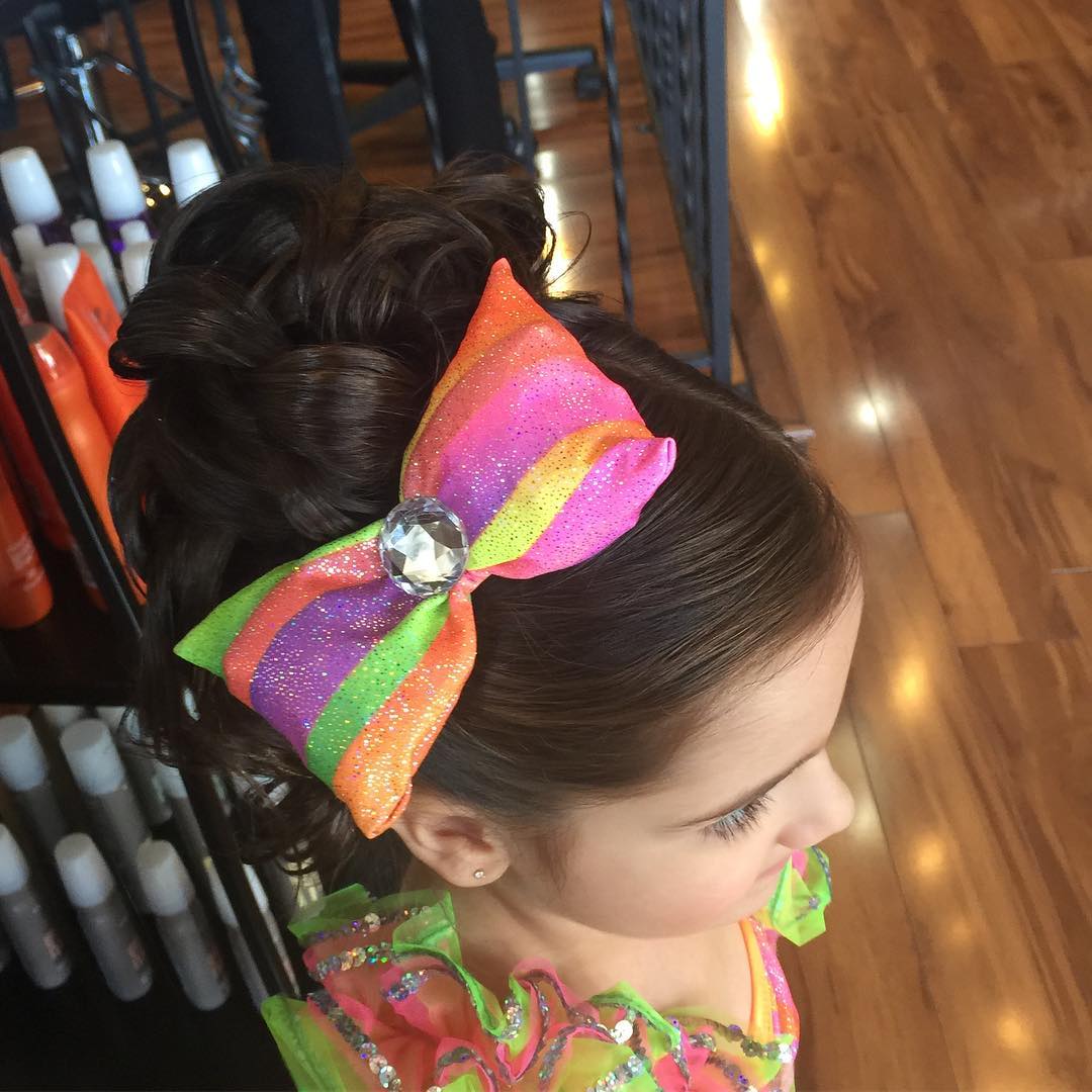 17 Jaw-Dropping Dance Recital Hairstyles That Won't Budge (Even Through ...